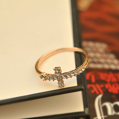 Cross Finger Ring Studded With Crystals [grzxy6700005] on Luulla