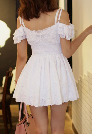 [grzxy6601593]off Shoulder Falbala White Adjustable Spaghetti Strap ...